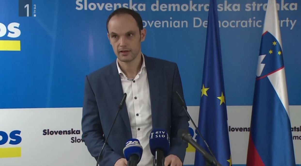 Nesojeni novi princ SDS: Logar se prijazno ponuja, Janša ga neprijazno ...